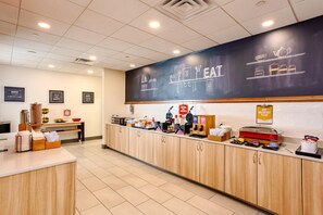 Pequeno-almoço tipo buffet diário incluído 