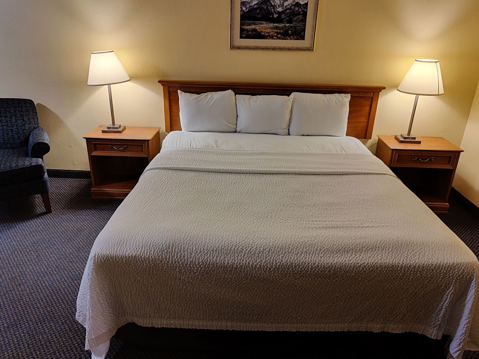 Cortinas/cortinados opacos, Wi-fi grátis, roupa de cama fornecida 