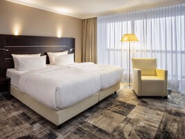 Quarto Privilege, Quarto Twin, 1 cama de casal | Roupa hipoalergénica, secretária, cortinas/cortinados opacos 