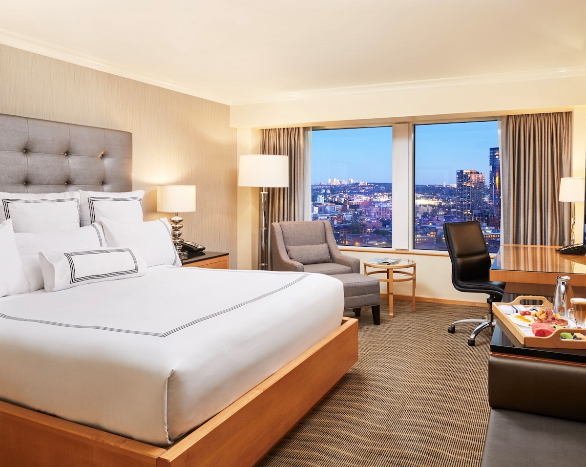 Pan Pacific Vancouver Reviews, Deals & Photos 2023 - Expedia