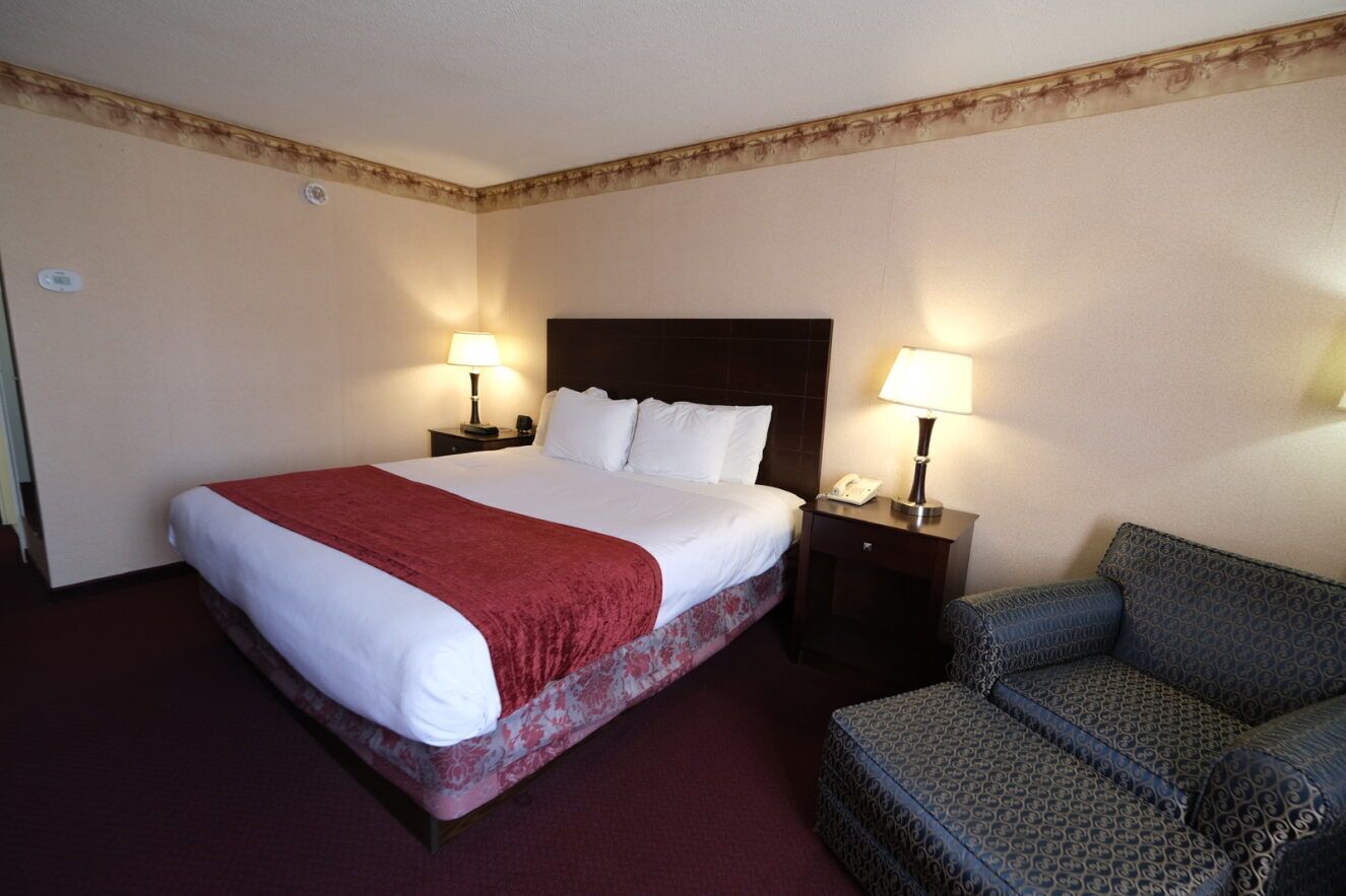 Fireside Inn & Suites Reviews, Deals & Photos 2023 - Expedia