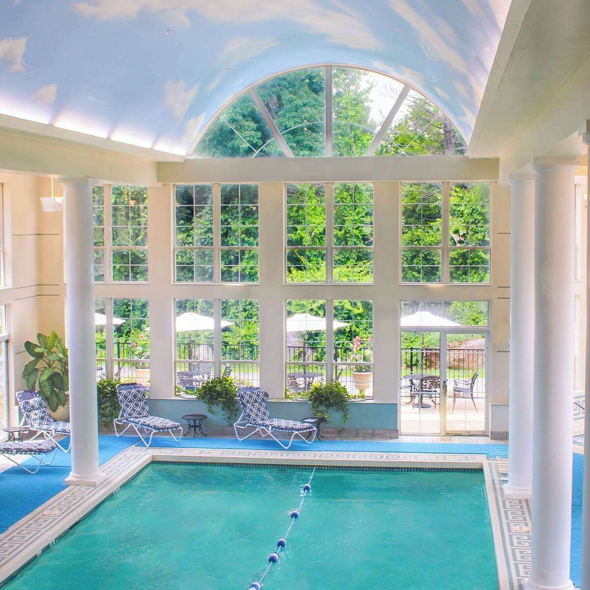 Senator Inn & Spa Reviews, Deals & Photos 2026 - Expedia