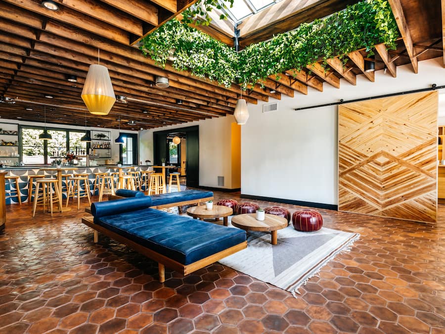 Pequenos-almoços e jantares servidos