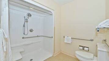 Quarto standard, 1 cama Queen, acessível, para não fumantes | Banheiro | Chuveiro/banheira combinados, banheira de imersão