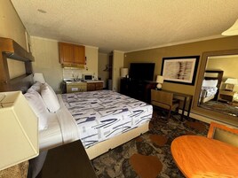 Estúdio, 1 cama King, cozinha americana | Cortinas blackout, Wi-Fi de cortesia, roupa de cama