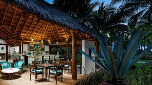 Snack-bar
