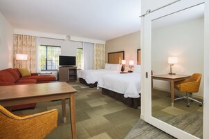 Roupas de cama antialérgicas, cofres nos quartos