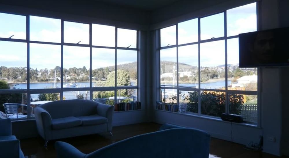 Waterfront Lodge Motel - Hobart