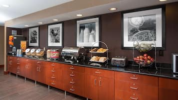 Pequeno-almoço tipo buffet diário incluído