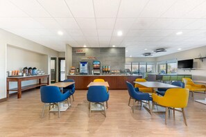 Pequeno-almoço tipo buffet diário incluído 