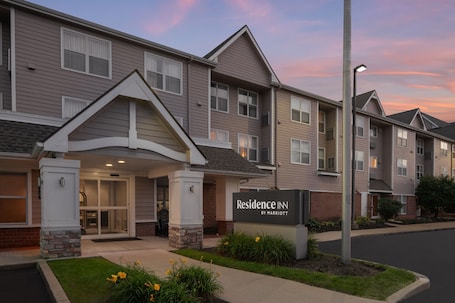 Fachada. Residence Inn Boston Dedham