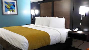 1 quarto, cofres nos quartos, escrivaninha