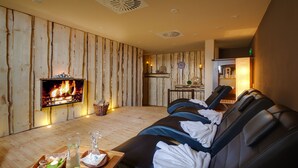 Sala(s) para tratamentos a casais, sauna, banho turco