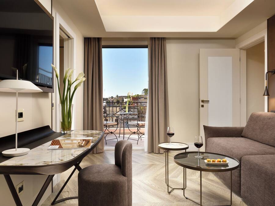 Suite de Luxo | Sala de estar | Televisor LCD