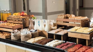 Pequeno-almoço tipo buffet diário incluído 
