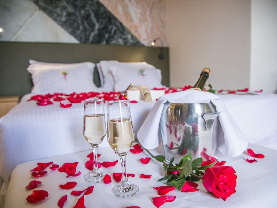 Quarto casal superluxo | 1 quarto, frigobar, cofres nos quartos, escrivaninha