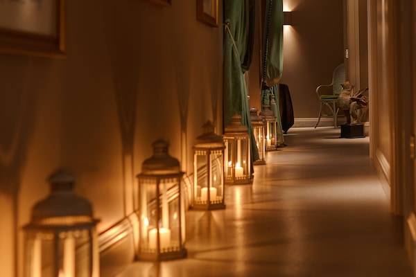 Sala(s) para tratamentos a casais, sauna, banheira de hidromassagem