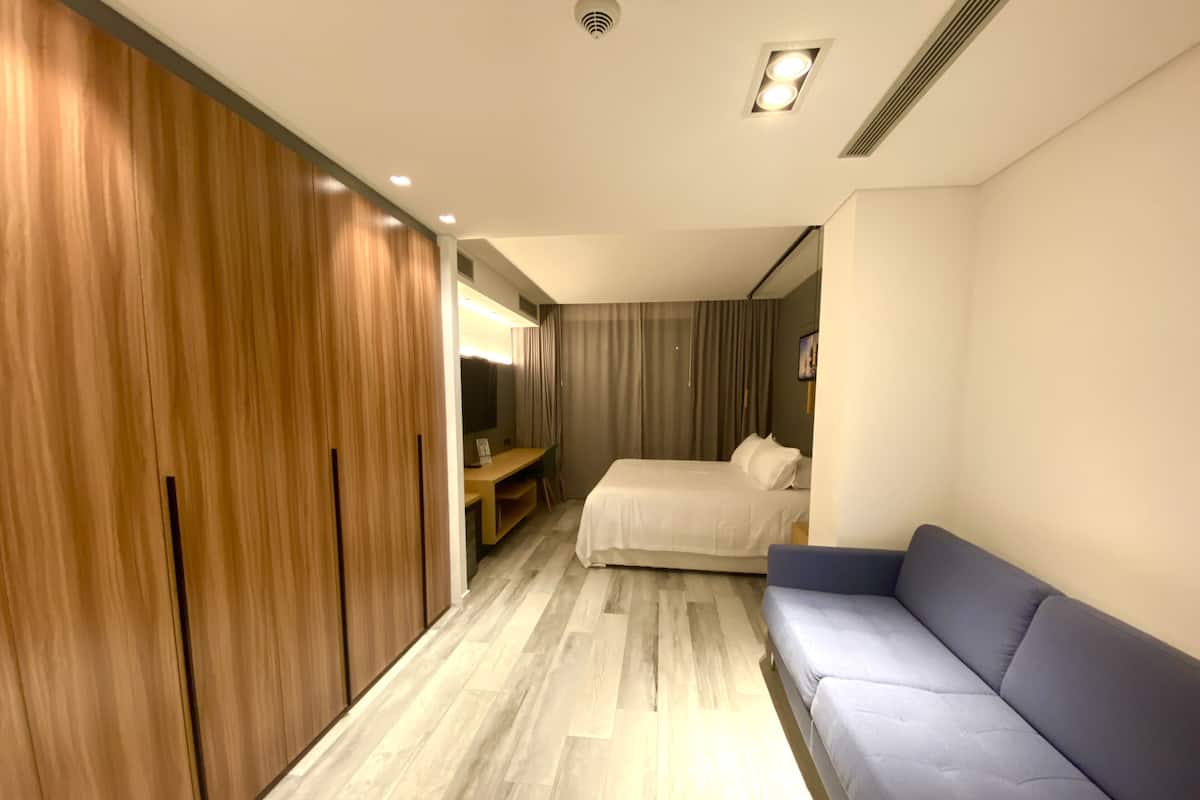 1 quarto, minibar, cofre no quarto, secretária