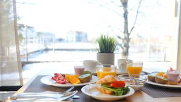 Pequeno-almoço tipo buffet diário incluído