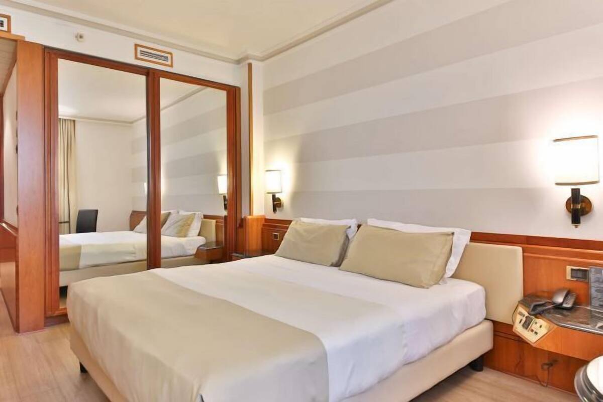 Edredons de pluma, camas com colchões de espuma com sistema de memória