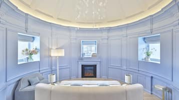 Lençóis italianos Frette, roupa de alta qualidade, minibar