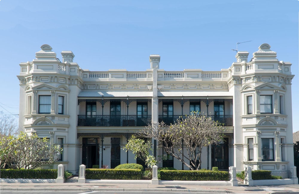 The Lurline - Kensington
