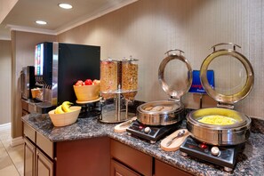 Pequeno-almoço tipo buffet diário incluído 