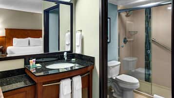 Chuveiro/banheira combinados, produtos de toalete de grife