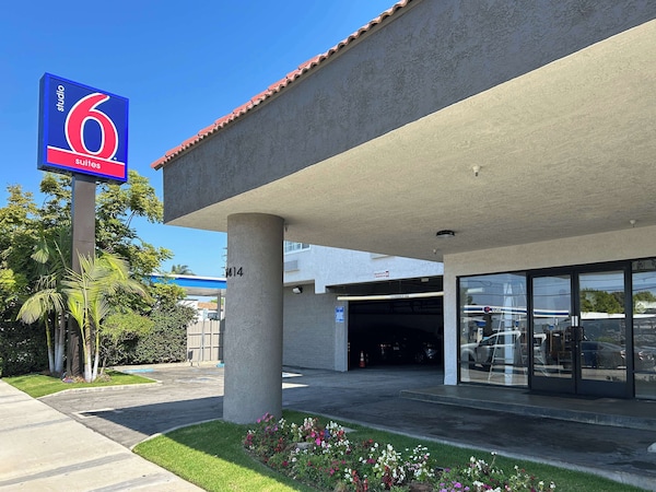 Studio 6 Suites Gardena, Ca - Long Beach, CA
