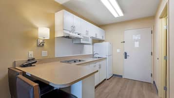 Escrivaninha, Wi-Fi de cortesia, roupa de cama