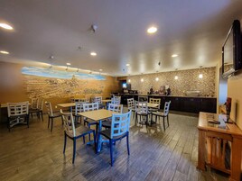 Café da manhã continental grátis todos os dias