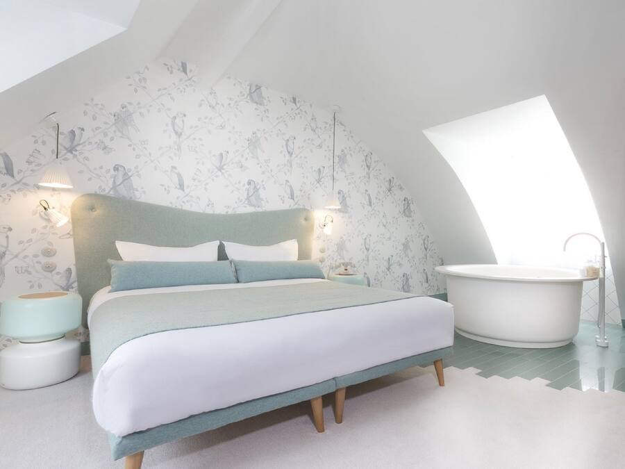 Suite | Roupa de alta qualidade, camas de colchão pillowtop, minibar