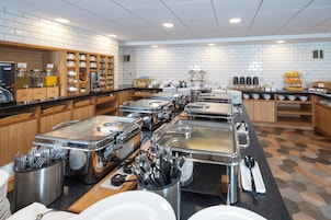 Pequeno-almoço tipo buffet diário incluído