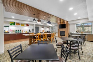 Pequeno-almoço takeaway diário incluído 