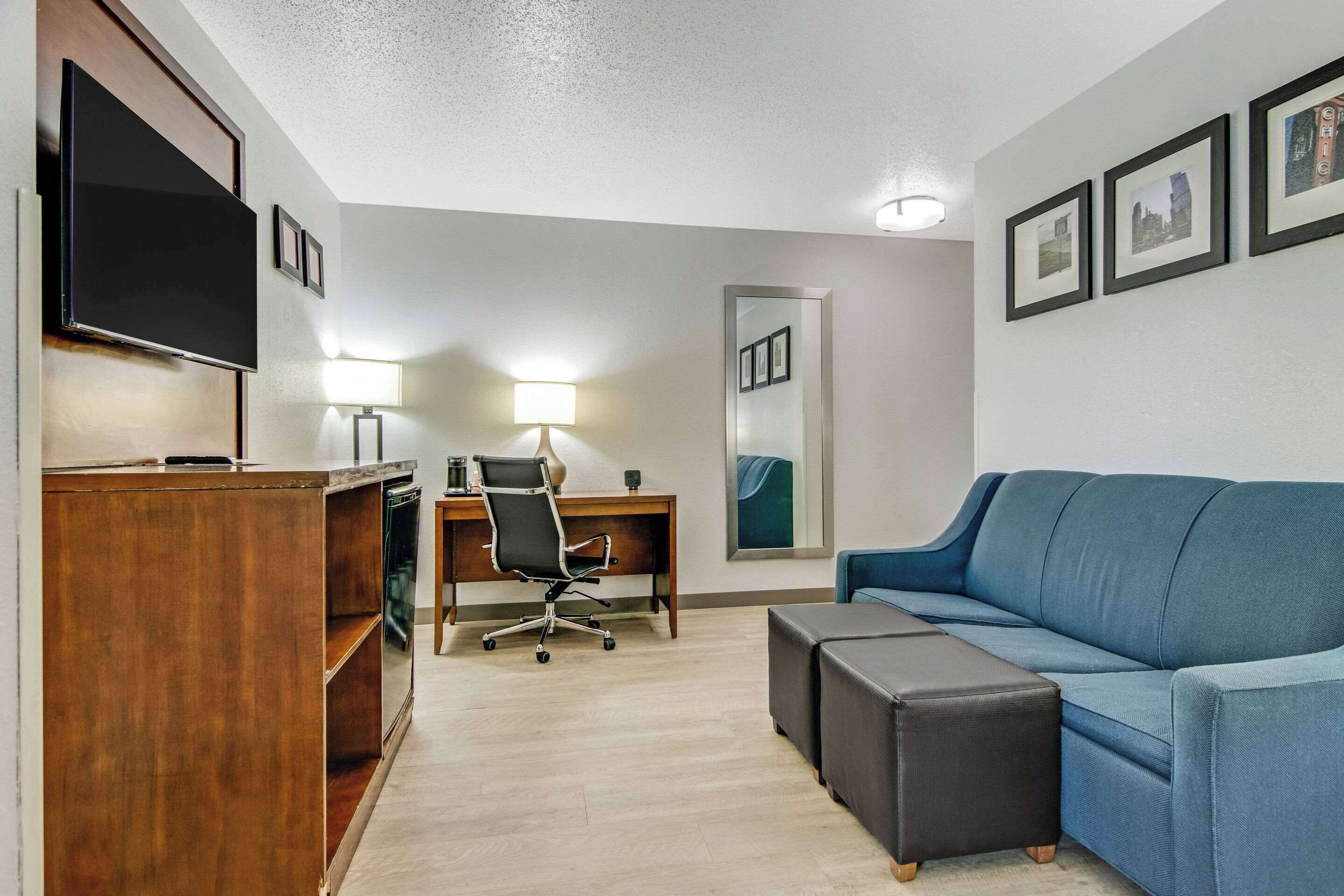 Suite, várias camas, não fumadores | Roupa de alta qualidade, cofre no quarto, com decoração personalizada 