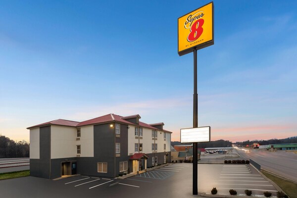 Super 8 By Wyndham Chattanooga East/hamilton Place - Chattanooga, TN