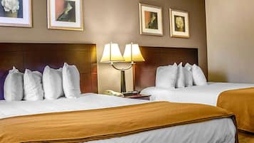 Quarto Standard, 2 camas queen-size | Secretária, ferro/tábua de engomar, Wi-fi grátis