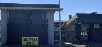 Fachada da propriedade