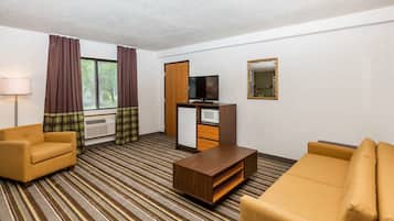 Suite-Estúdio, 2 camas queen-size, não fumadores | Cofre no quarto, secretária, cortinas/cortinados opacos