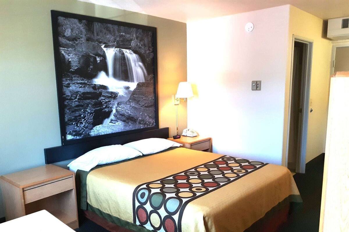 Secretária, cortinas/cortinados opacos, Wi-fi grátis