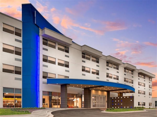 Holiday Inn Express Lexington Horse Park Area By Ihg - Lexington, KY