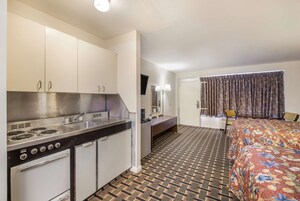 Secretária, Wi-fi grátis, roupa de cama fornecida