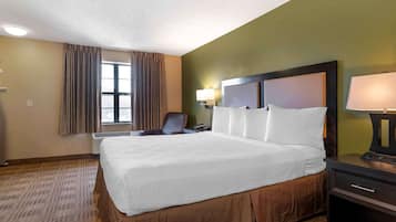 Estúdio | Secretária, ferro/tábua de engomar, Wi-fi grátis