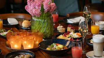 2 restaurantes, cozinha asiática