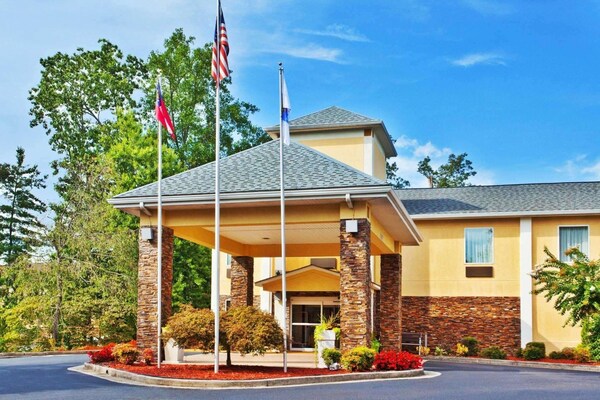 Comfort Inn Blairsville Butternut Creek - Blairsville, GA
