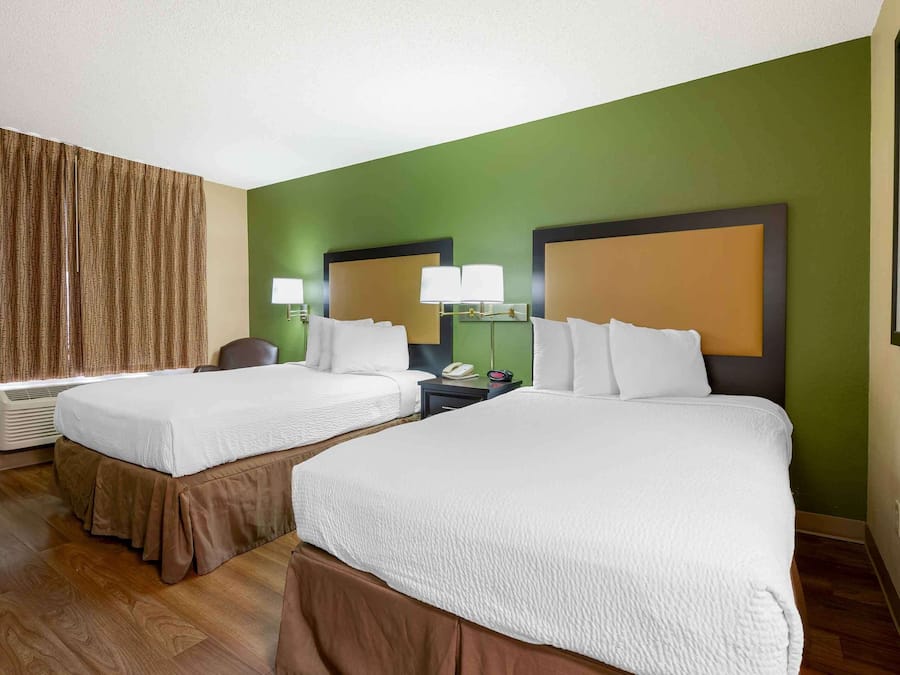 Estúdio, 2 camas de casal, não fumadores | Camas de colchão pillowtop, secretária