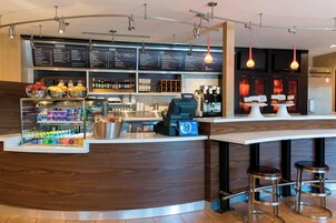 Pequeno-almoço preparado no momento diário (10.95 USD por pessoa) 