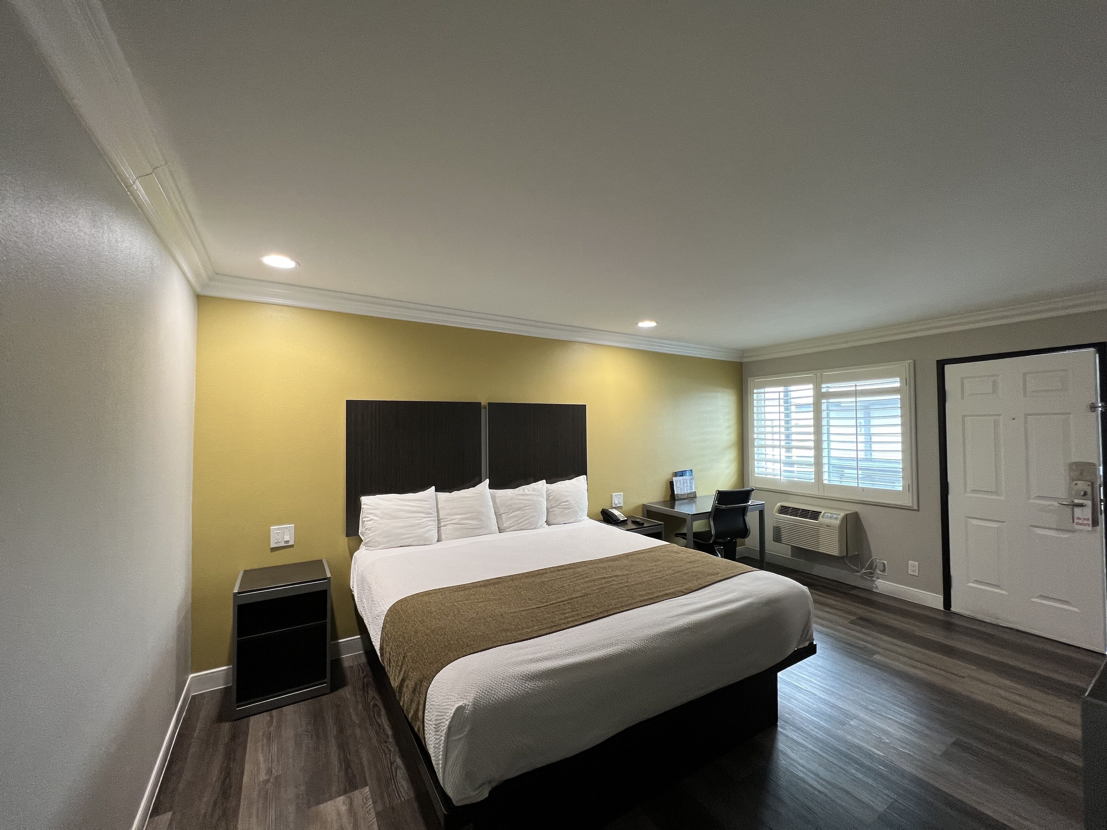 Quarto, 1 cama King, para não fumantes | Vista do quarto