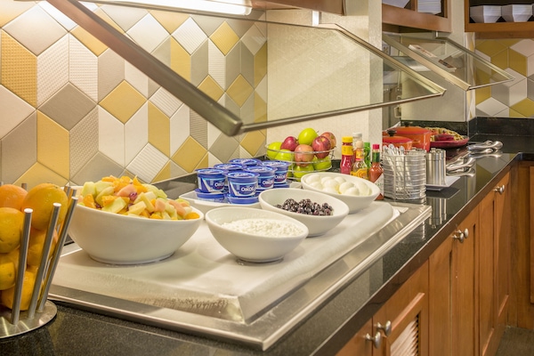 Pequeno-almoço preparado no momento diário incluído