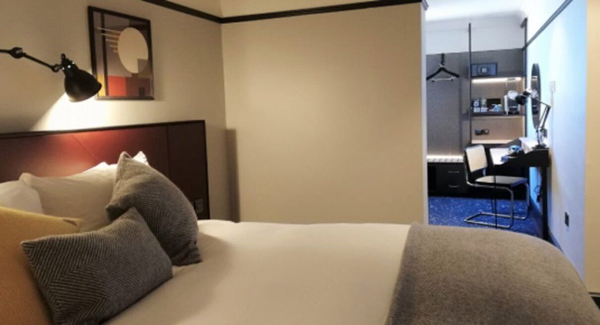 Dreamy Suite | Roupa de alta qualidade, cofre no quarto, secretária 